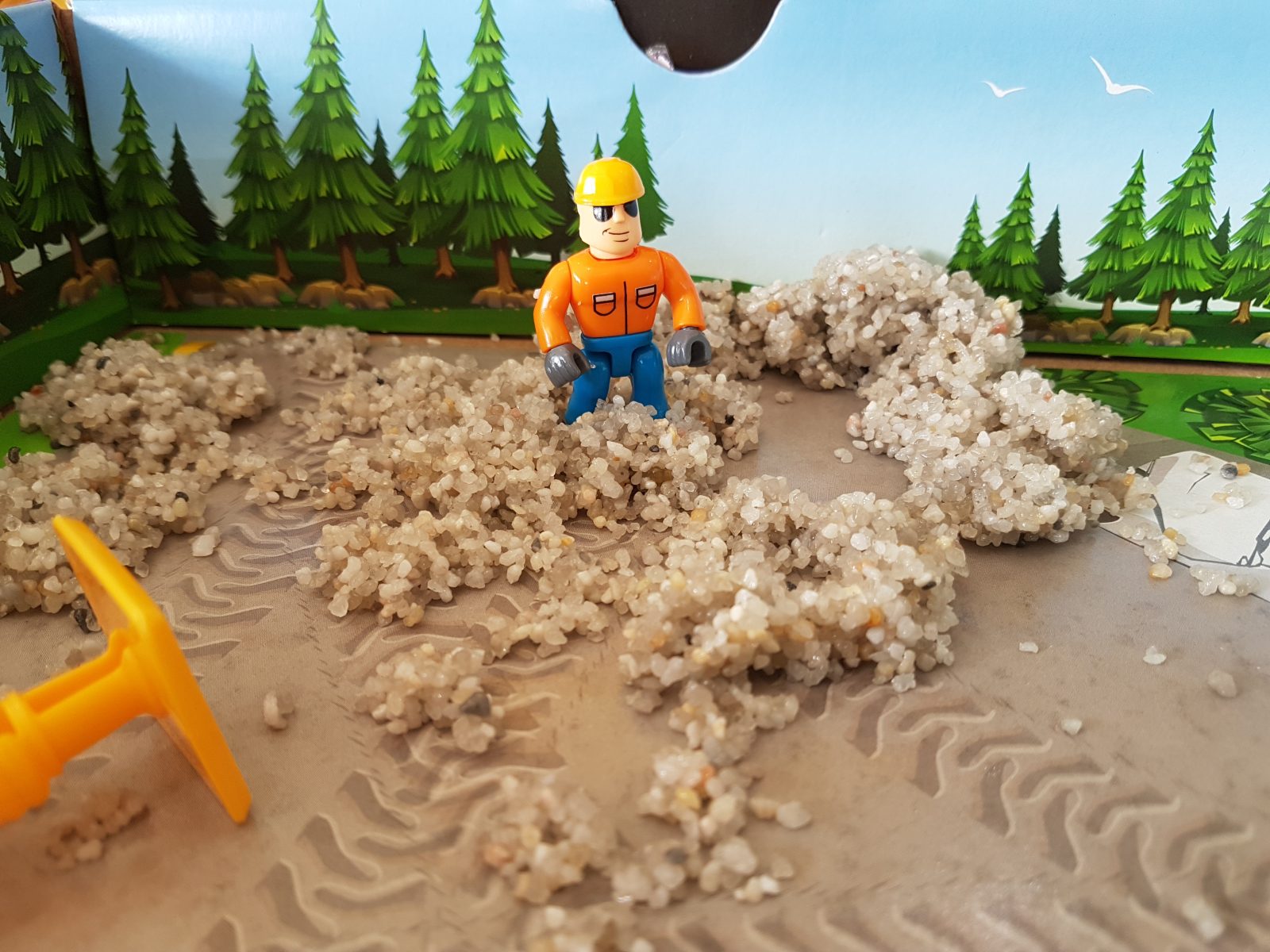 Kinetic Rocks Crusher Review and Warning! - Mummy & Moose